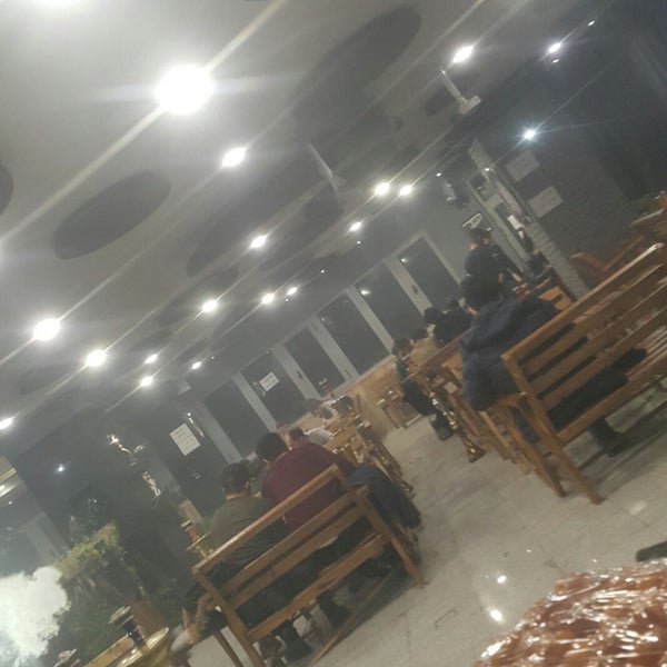 Cafe Ghalyan Sarad (قلیان سرای ساراد) - 2 tips