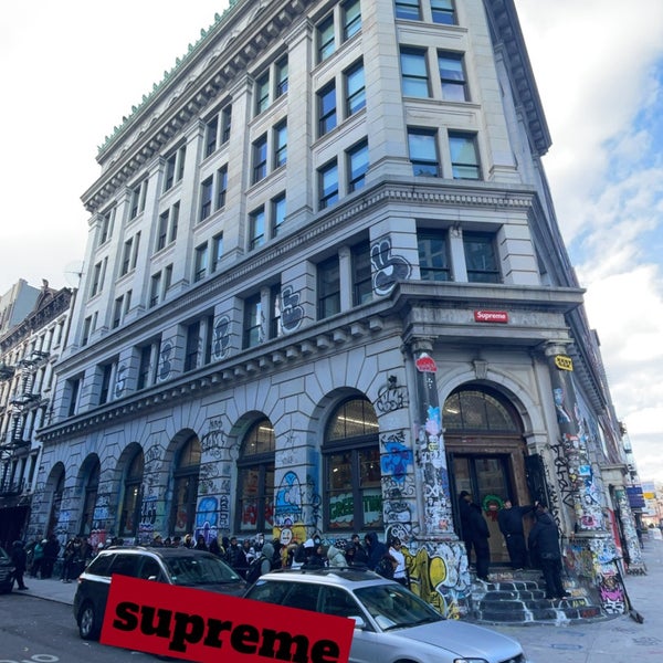 Supreme NY - Clothing Store in New York