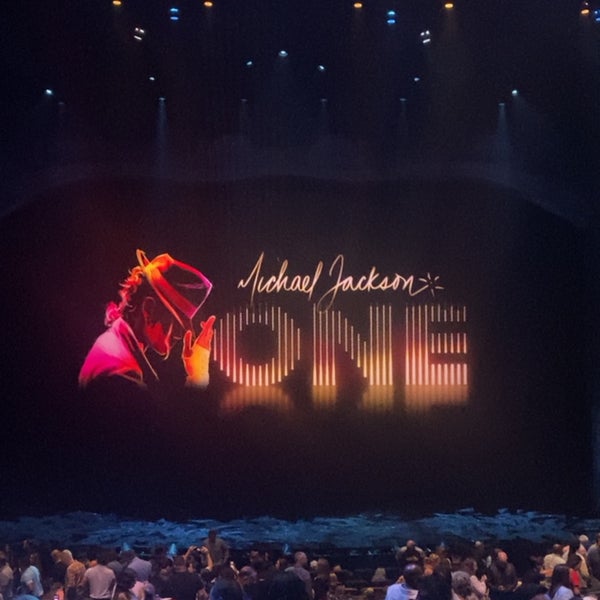 Michael Jackson ONE Theater - 233 tips from 12650 visitors