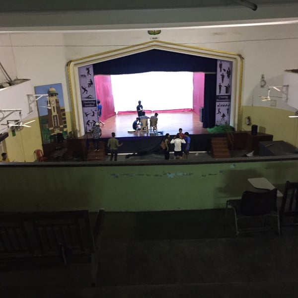 R A Podar College Of Commerce & Economics - College Math Building