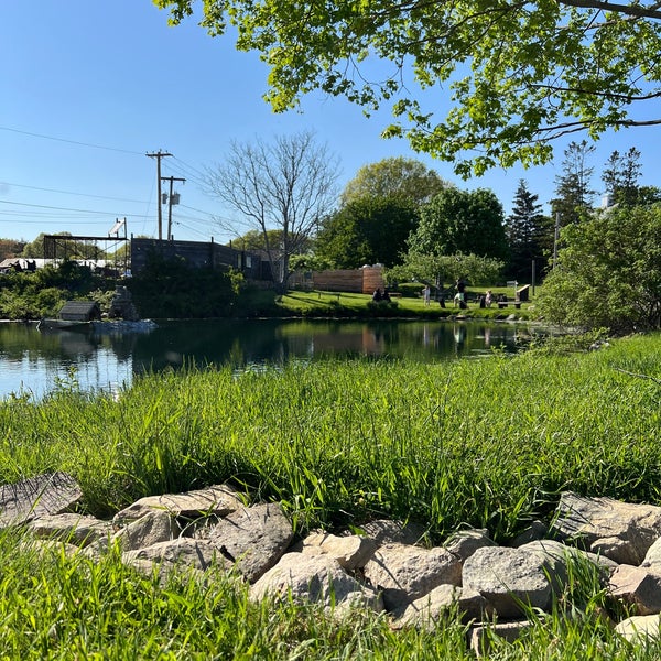 Russell Orchards - Farm