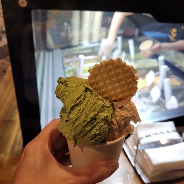 Ice Kirin Bar - Ice Cream Parlor