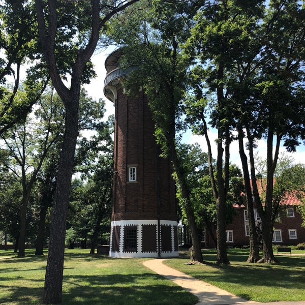 Anderson Center And Outdoor Sculpture Garden - Hiking Trail in Red Wing