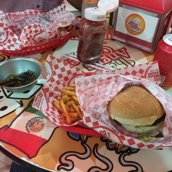 The Angus Corner (Now Closed) - Burger Joint