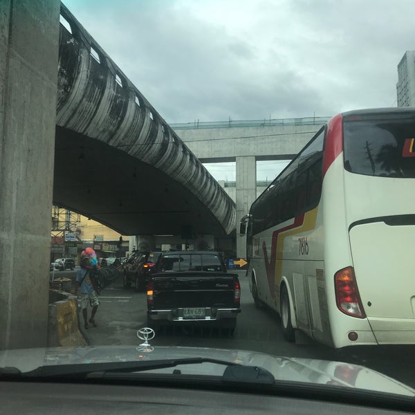 Buendia Bridge - Bridge
