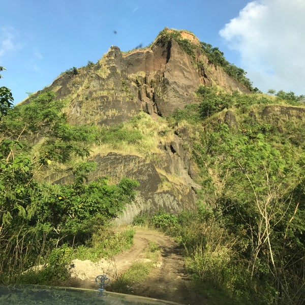 Calamba Crossing - Calamba City, Laguna