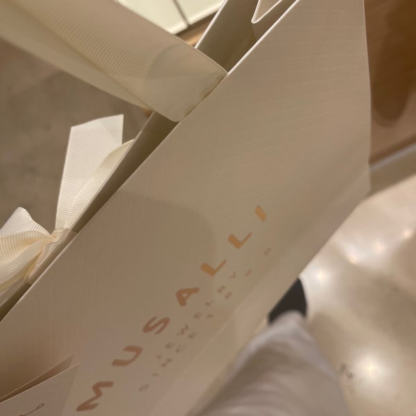 Photos at Musalli Jewellery | مجوهرات مصلي - الشاطئ - جدة, منطقة مكة