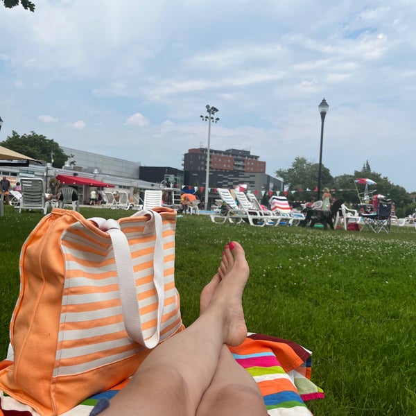 Cote Saint-Luc Aquatic and Community Centre - Côte-Saint-Luc, QC