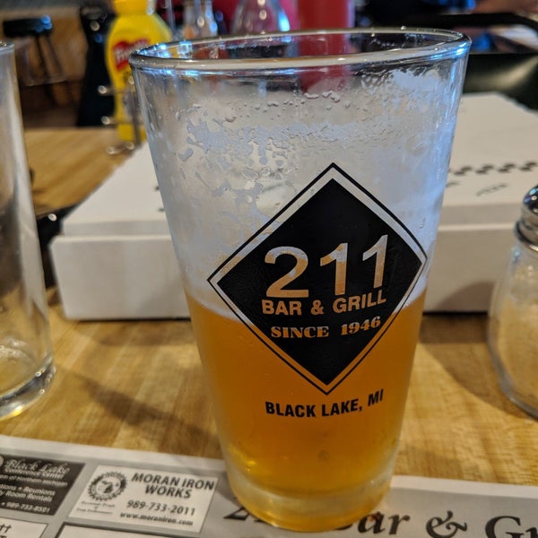 211 Bar & Grill - American Restaurant in Onaway