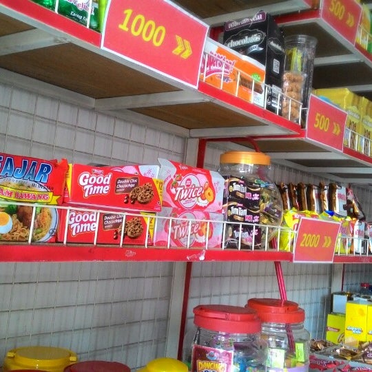 Toko Biru - Polaman, RT 14, Argorejo, Sedayu