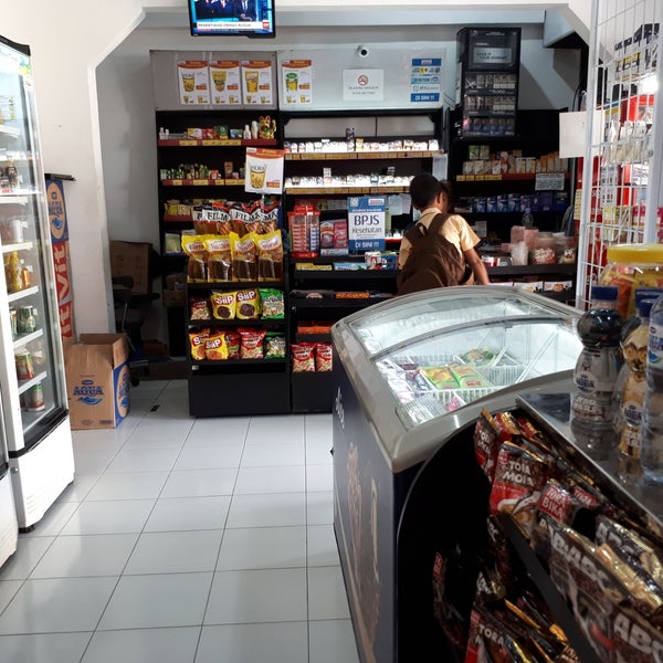 Toko Biru - Polaman, RT 14, Argorejo, Sedayu