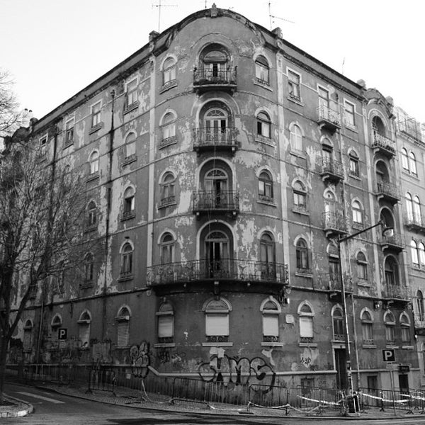 Rua Tomas Ribeiro - São Sebastião da Pedreira - Lisboa, Lisboa