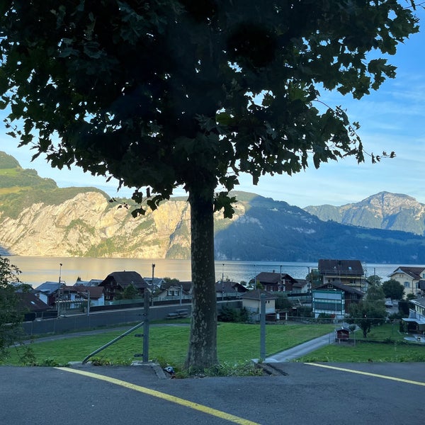 Schiffslände Isleten-Isenthal - Bauen, Uri