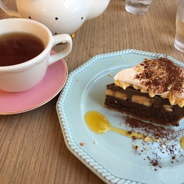 Momo Cafe - Tea Room