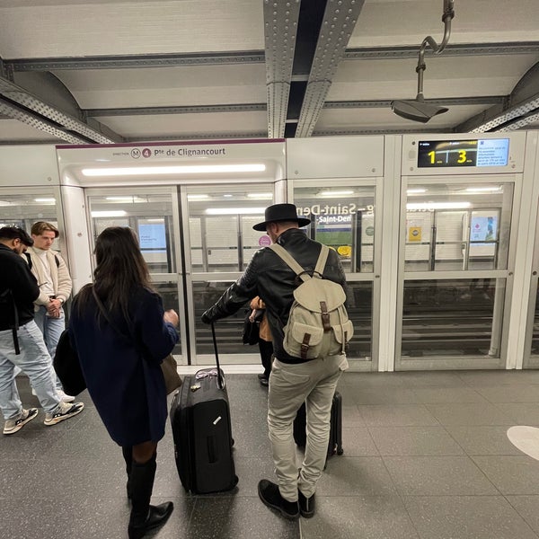 Métro Strasbourg—Saint-Denis [4,8,9] - Metro Station in Paris