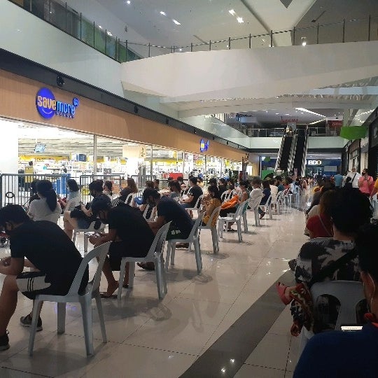 Photos at Savemore Market - Mandaluyong District 2 - Ground Flr, Light Mall