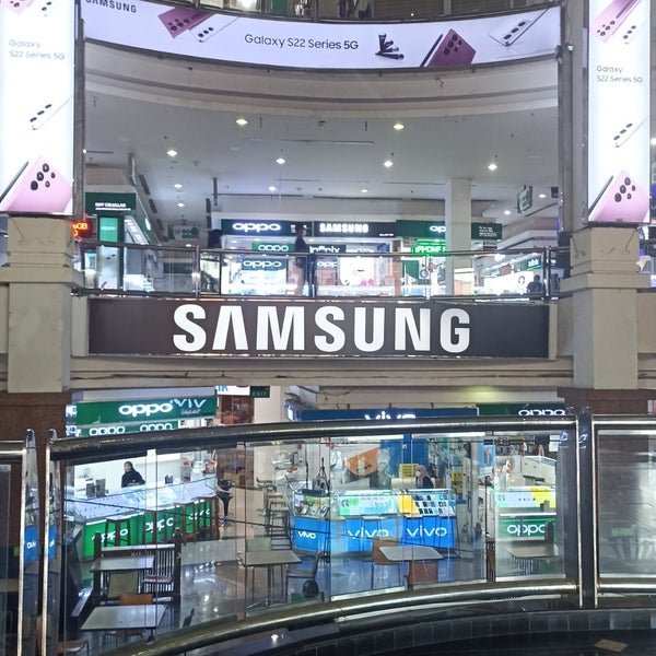 Jogjatronik - Shopping Mall in Yogyakarta