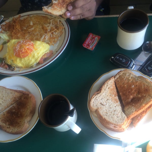Historic Keene Cafe - 30256 Woodford Tehachapi Road