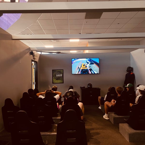 Unser Racing - Race Track