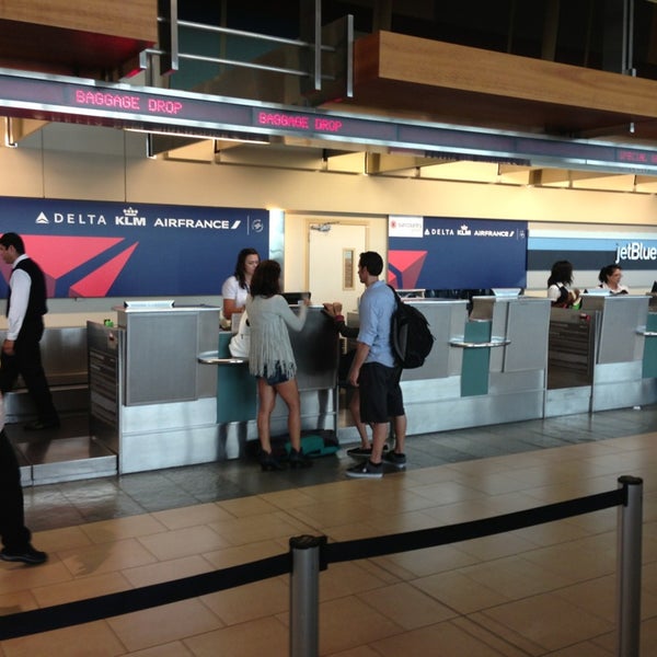 Photos at Delta Air Lines Ticket Counter - Midway District - San Diego, CA