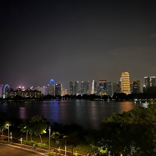 100Plus Promenade - Track in Singapore