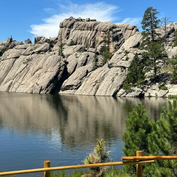 Sylvan Lake - Lake in Custer