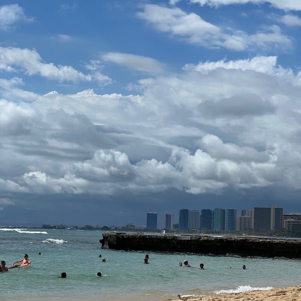 Kaimana Beach - Diamond Head - Kapahulu - St. Louis - Honolulu, HI
