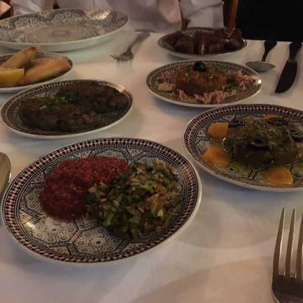 Le Caroubier - Saint-Lambert - Paris, Île-de-France