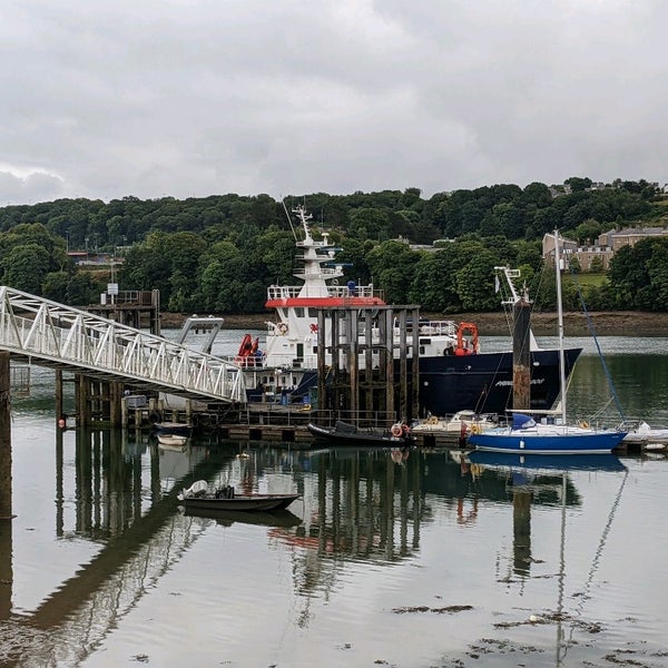 St George's Pier - Harbor or Marina