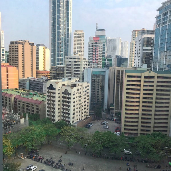 Insular Life Building - Structure in Bel-Air