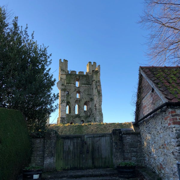 Helmsley Castle - 14 Castlegate