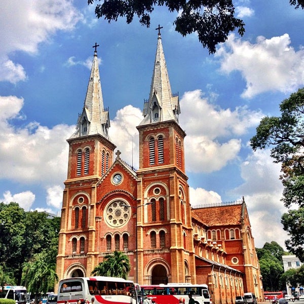Nhà Thờ Đức Bà Sài Gòn (Saigon Notre-Dame Basilica) - 1 Công xã Paris ...