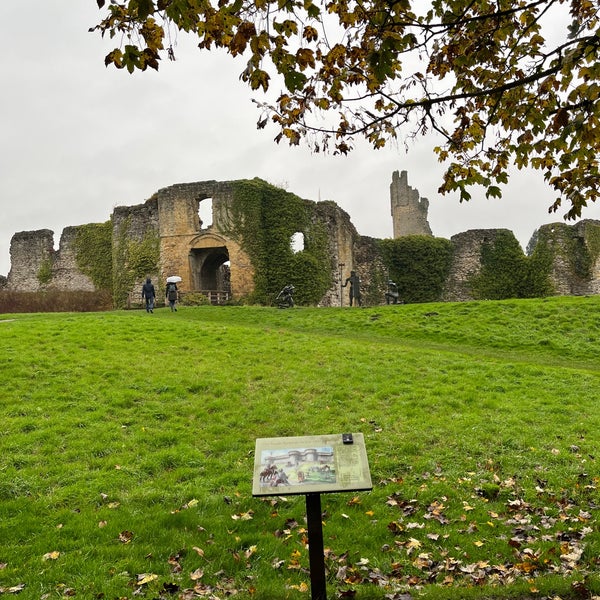 Helmsley Castle - 14 Castlegate