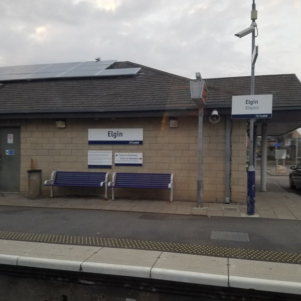 Elgin Railway Station (ELG) - Rail Station in Elgin