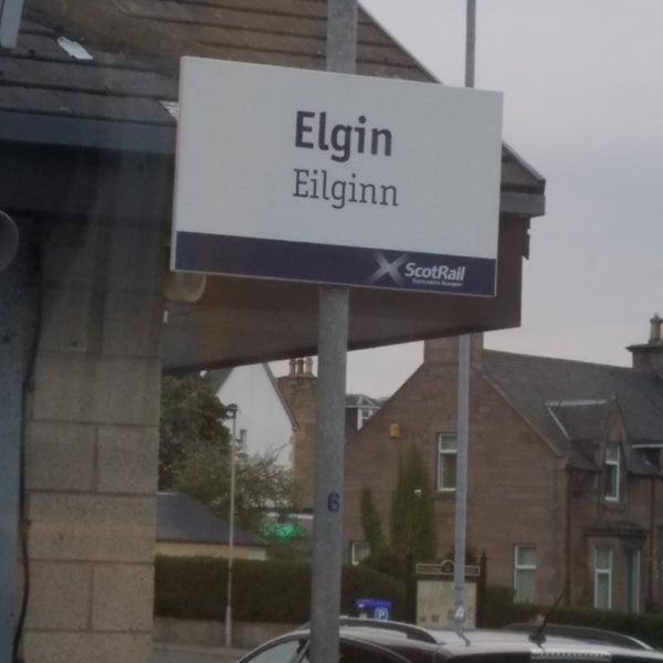 Elgin Railway Station (ELG) - Rail Station in Elgin