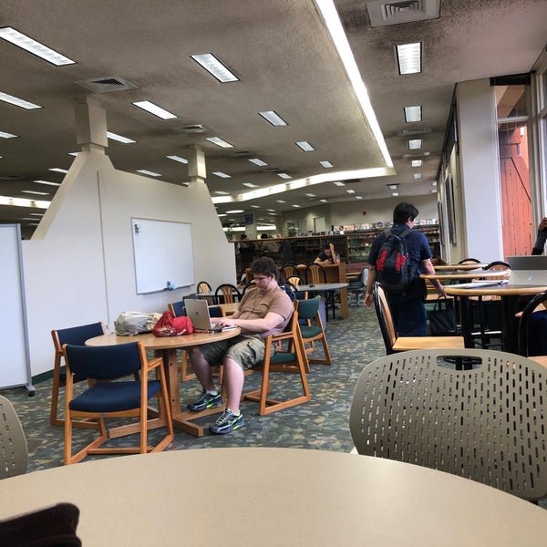 Kapiolani Community College: Lama Library - Kaimuki - 4303 Diamond Head Rd