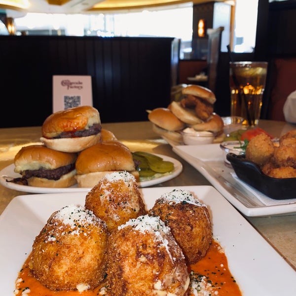 The Cheesecake Factory - العقيق - Riyadh Park