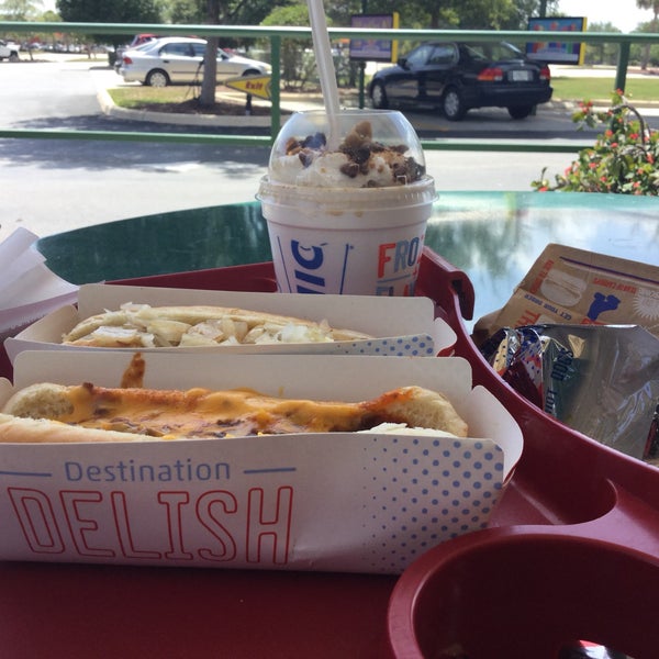 SONIC Drive In - Fast Food Restaurant