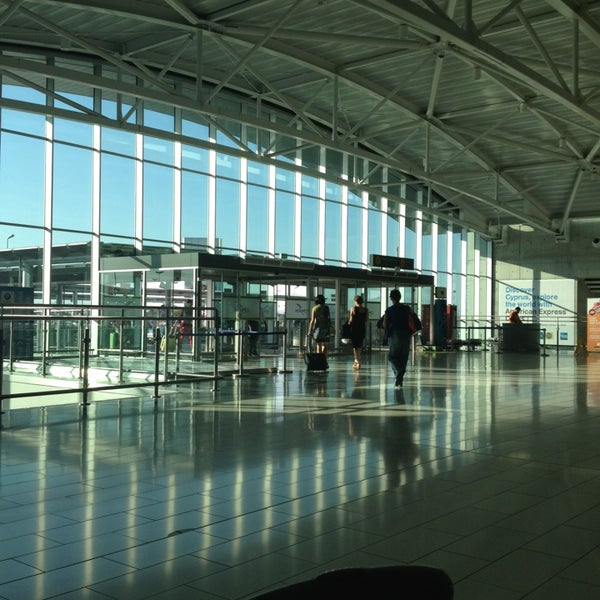 Larnaca International Airport (LCA) Διεθνής Αερολιμένας Λάρνακας ...