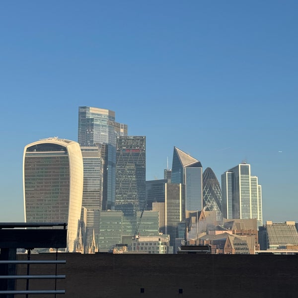 Hilton London Tower Bridge - Riverside - 41 tips from 2859 visitors