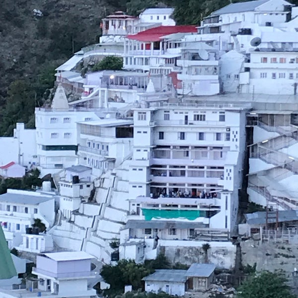 Shri Mata Vaishno Devi Shrine | श्री माता वैष्णो देवी मंदिर - Temple in ...