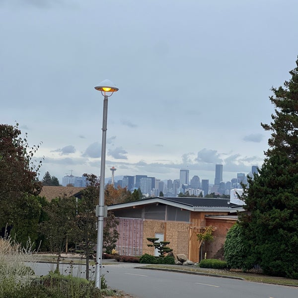 Magnolia Boulevard Viewpoint - Scenic Lookout in Seattle