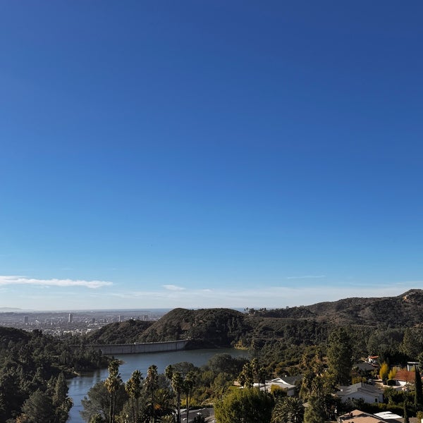 Hollywood Sign Vista Point - Scenic Lookout in West Hollywood