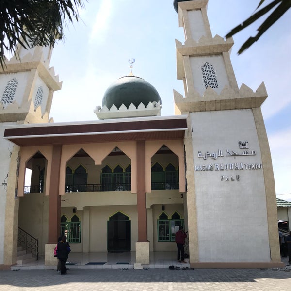 Masjid Raodah Tondo - 7 tips from 7 visitors