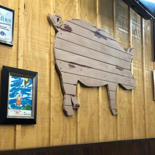 Slick Pig - BBQ Joint in Murfreesboro