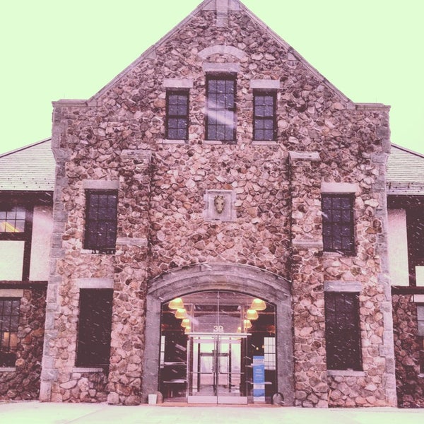 Duke Farms: The Farm Barn - Farm