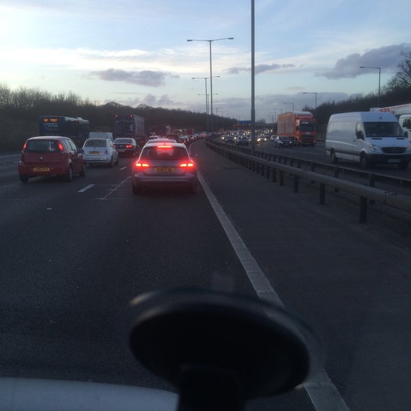 Photos at M25 Junction 16 / M40 Junction 1A - J16 / J1A