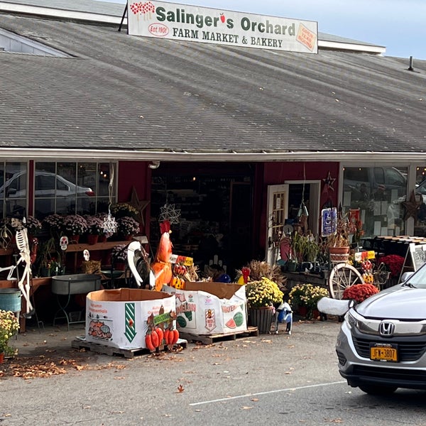 Salinger's Orchard Farm Market & Bakery - Farm in Brewster