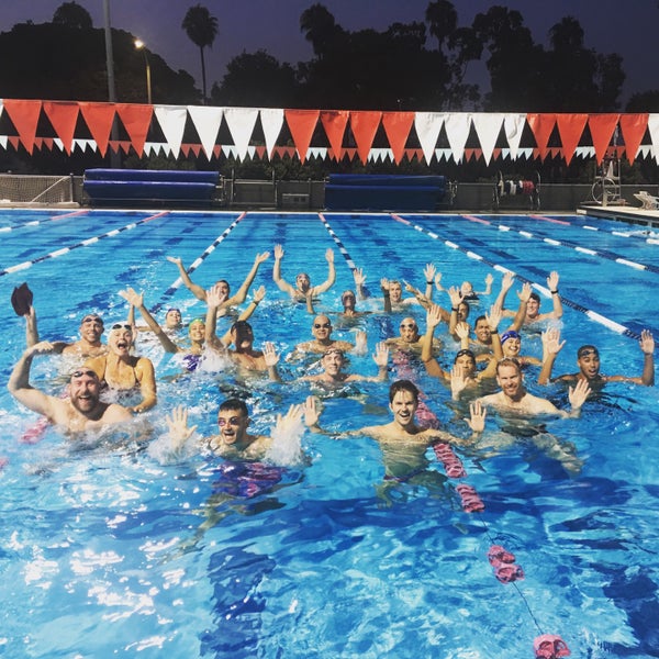 Belmont Plaza Pool - Swimming Pool in Long Beach