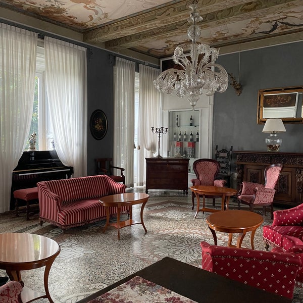 Villa Borghi - Hotel
